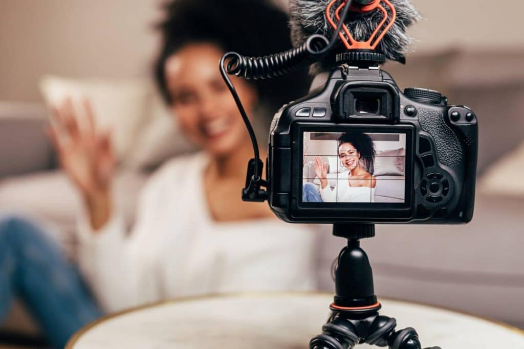 Influenceurs : 3 raisons de créer un compte sur MYM fans | iRonfle